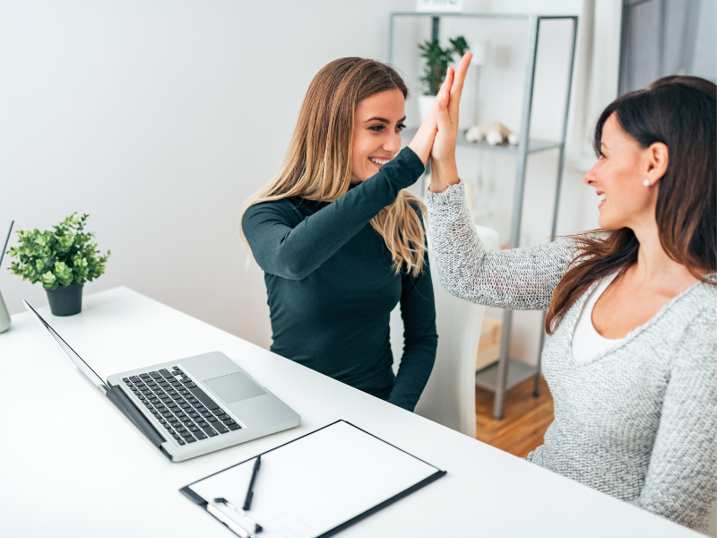 PAY ATTENTION! 5 Essential Employment Contract Terms – Venustas Law, PLLC